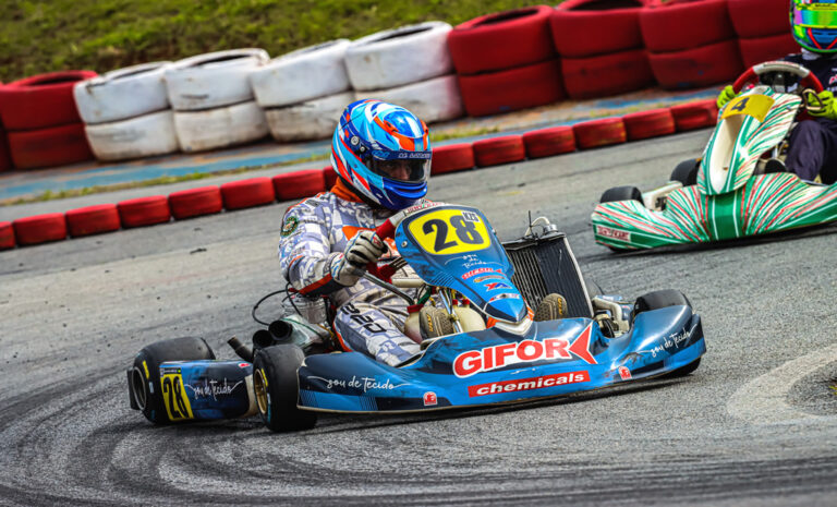 Kart outdoor x kart profissional: entenda qual a diferença – CKS Racing ...